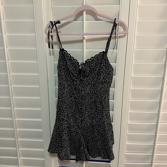 Princess Polly | Pants & Jumpsuits | Nwt Princess Polly Romper | Poshmark